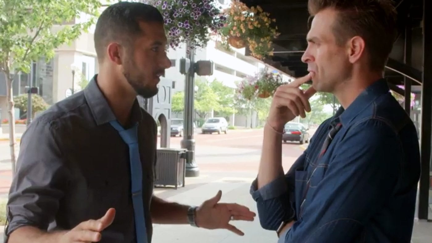 Un jeune imam américain réalise des vidéos en ligne pour contrecarrer ...